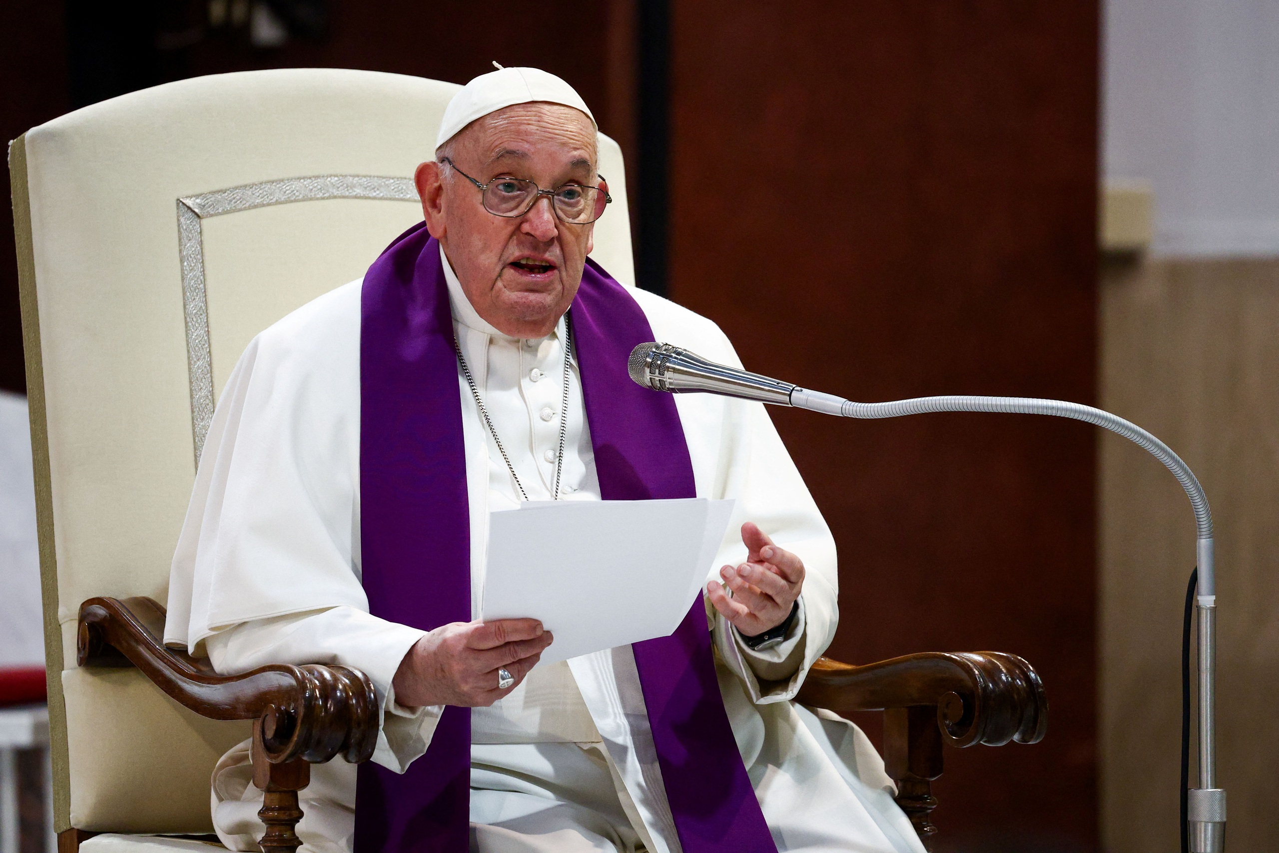 Why Does Pope Francis Say Ukraine Should Have The Courage To Raise The