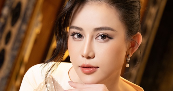 Cao Thuy Trang은 스크린에서 인상적인 역할을 기대하며 연예계로 돌아옵니다.