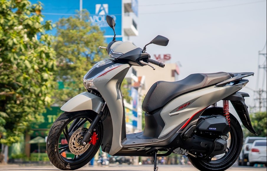 Price of SH 2024 rolling out in the city. Ho Chi Minh, Hanoi June 01, 06 - Vietnam.vn