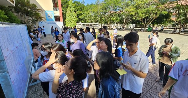 Can Tho: 교육학 실습 고등학교 10학년 입학 최고 점수 - Vietnam.vn