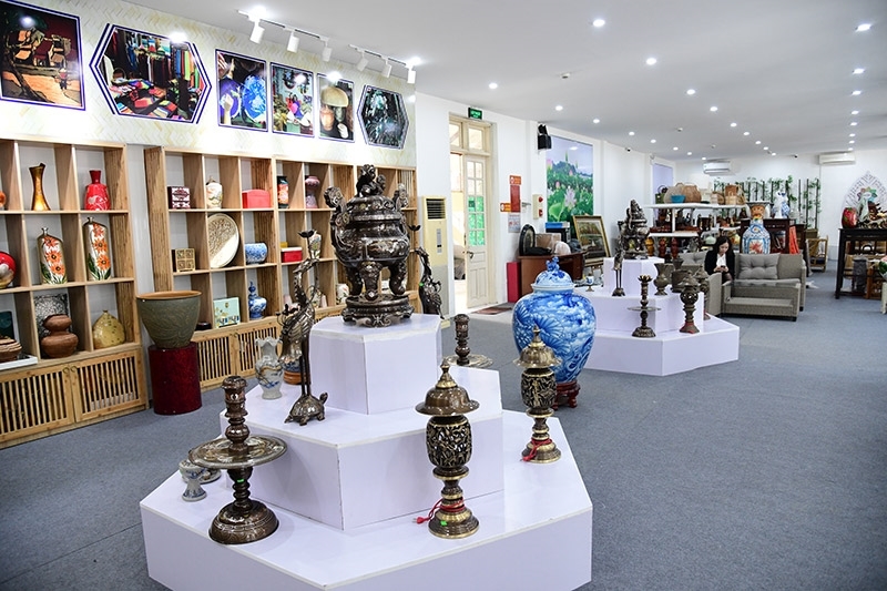 Introducing more than 400 typical handicraft products of Hanoi - Vietnam.vn