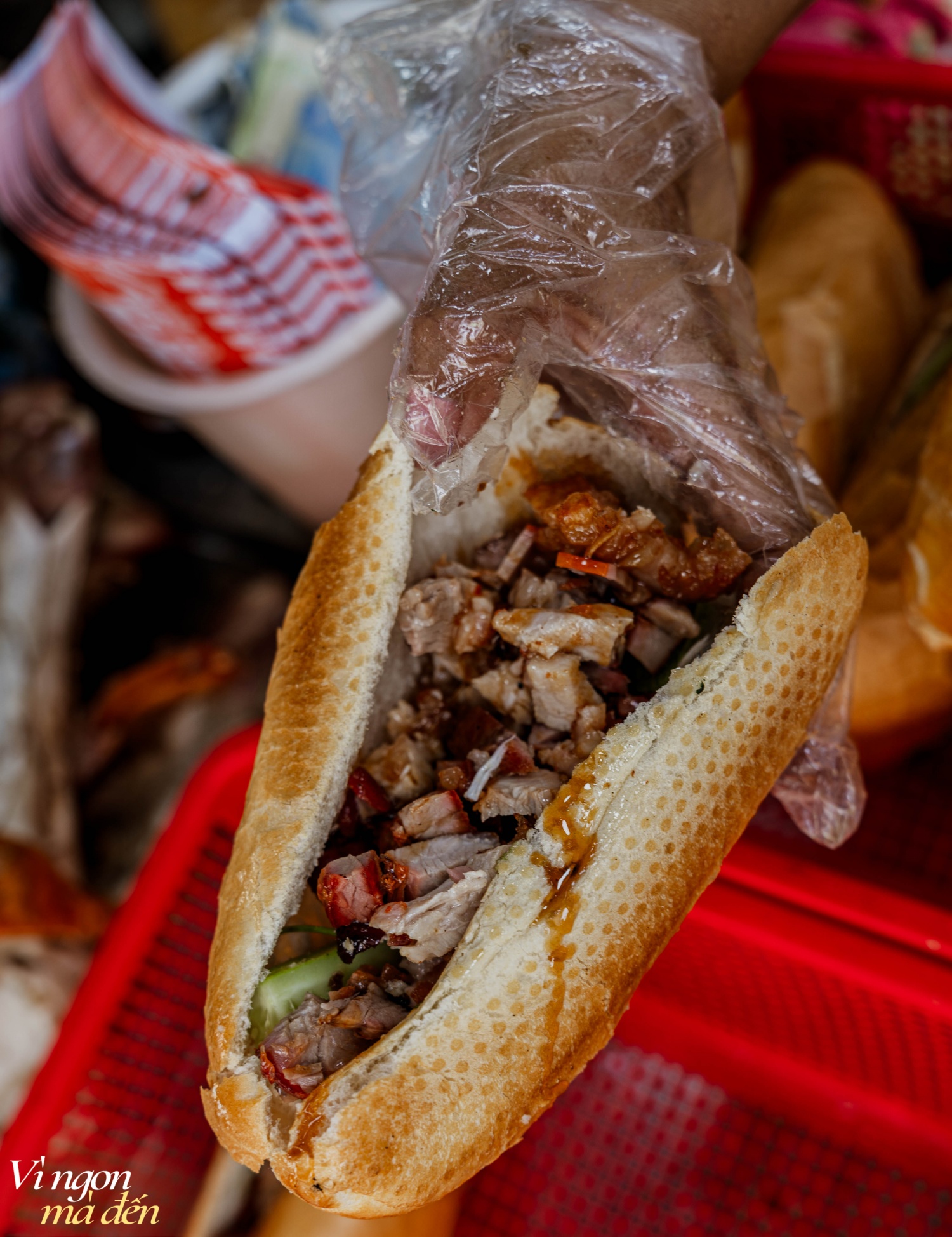 Rencontrez la "patron" d'un magasin de rôtis de porc de près de 40 ans à Hô Chi Minh-Ville ...